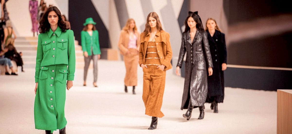 Chanel Fall-Winter 2022/23: Classic yet contemporary couture done right ...