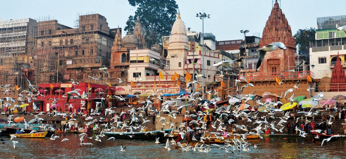 Explore the sacred, ancient and holy Indian city of Varanasi | Options ...