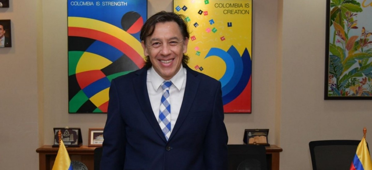 HE Alejandro Rosselli Londoño of Colombia on an exhibition celebrating ...