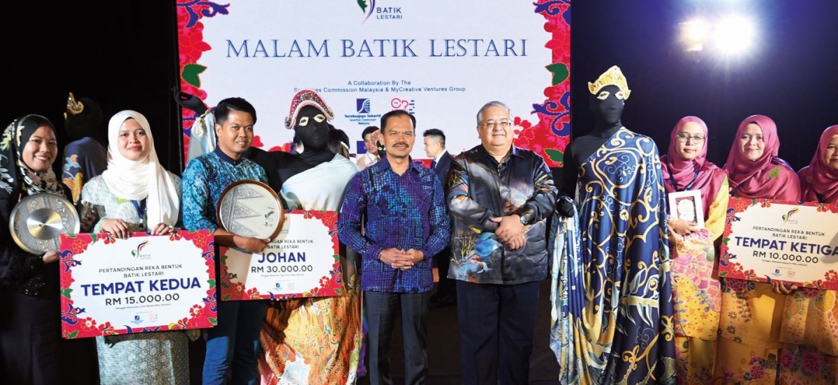 Winners of inaugural Batik Lestari design competition revealed at gala evening | Options, The Edge