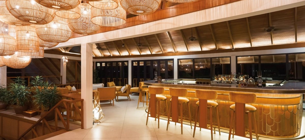 The Yellow Fin Club in the Maldives boasts ocean-themed cocktails and ...